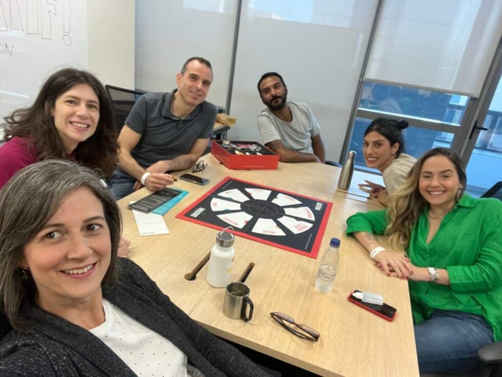 Accenture Brazil: Playful Approach to Optimising Regular Meetings ...